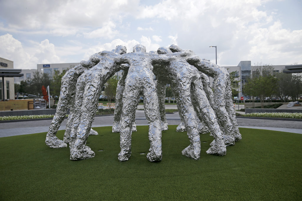 The Huddle Sculpture – The Star in Frisco